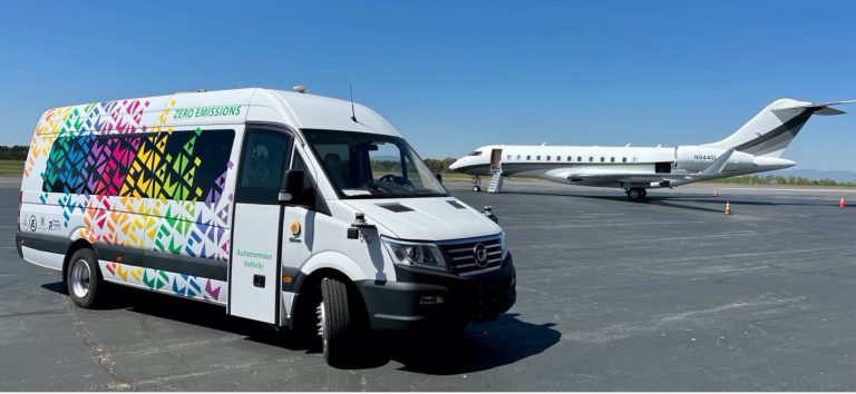HDOT, UH Mānoa launch first autonomous electric shuttle | Administration