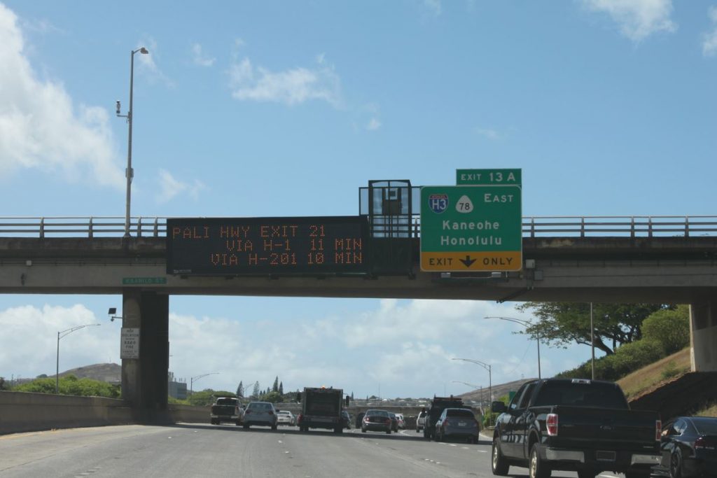 Highways | HDOT launches new travel time messages to help drivers ...